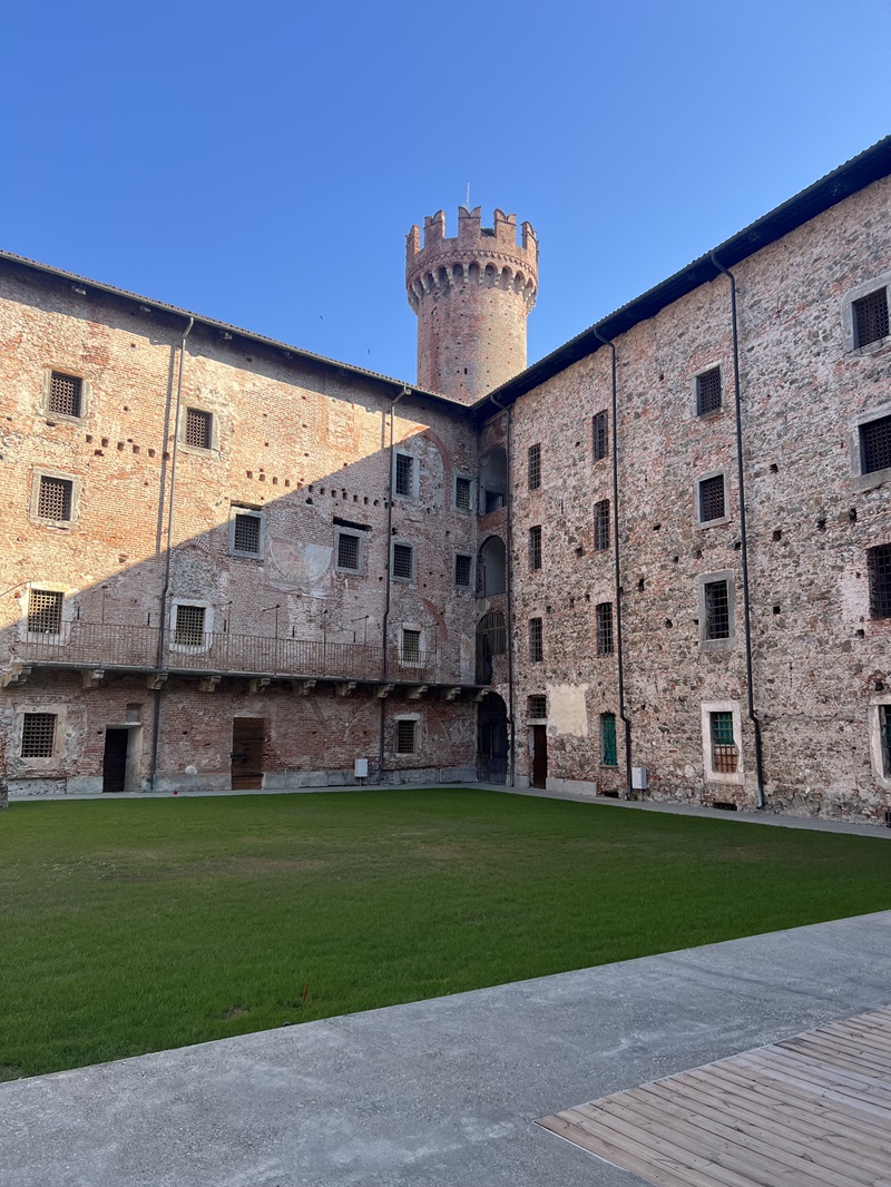 VISITE GRATUITE AL CASTELLO DI IVREA PER I RESIDENTI - Anfiteatro ...